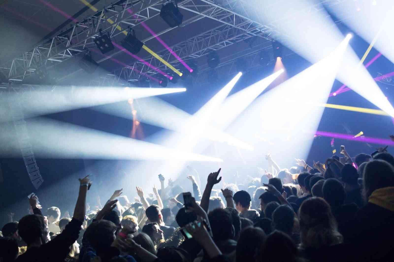 Nottingham DJ - Bassline DJs - EDM Specialists